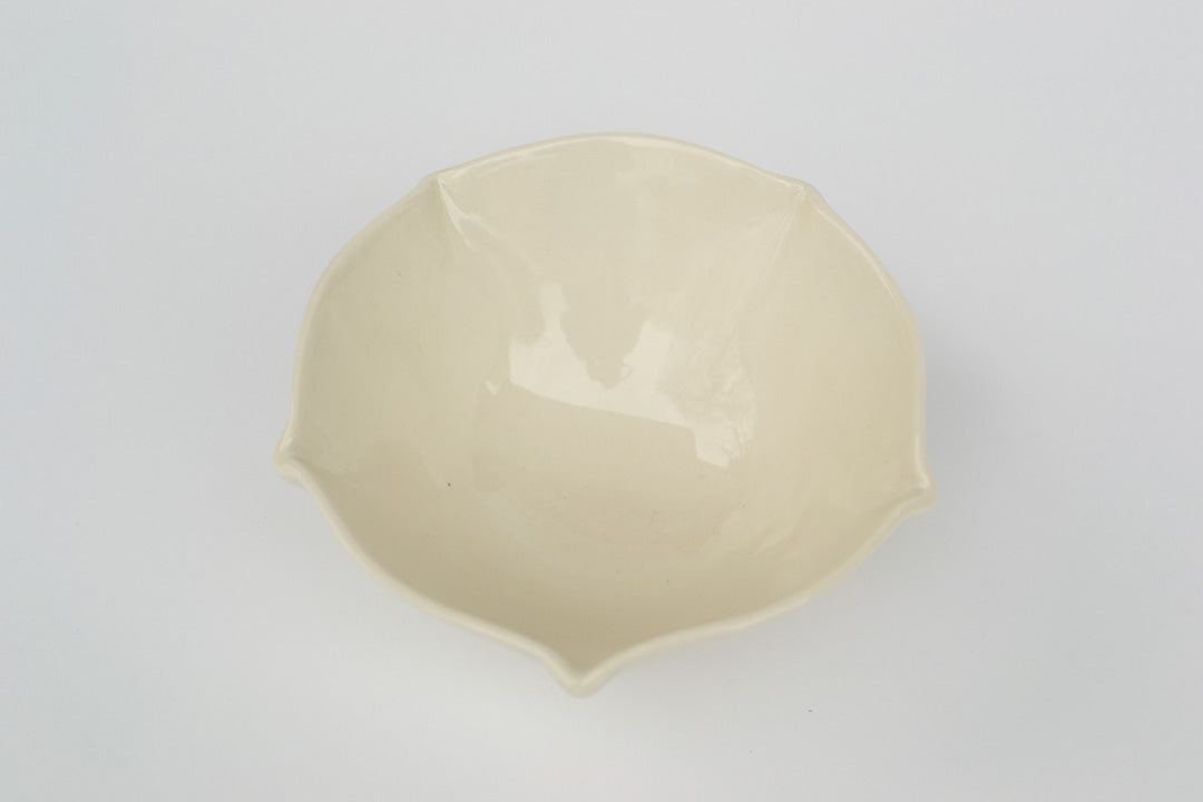 Mini Petal Bowl - Filipa Pimentel Design – Filipa Pimentel Ceramics
